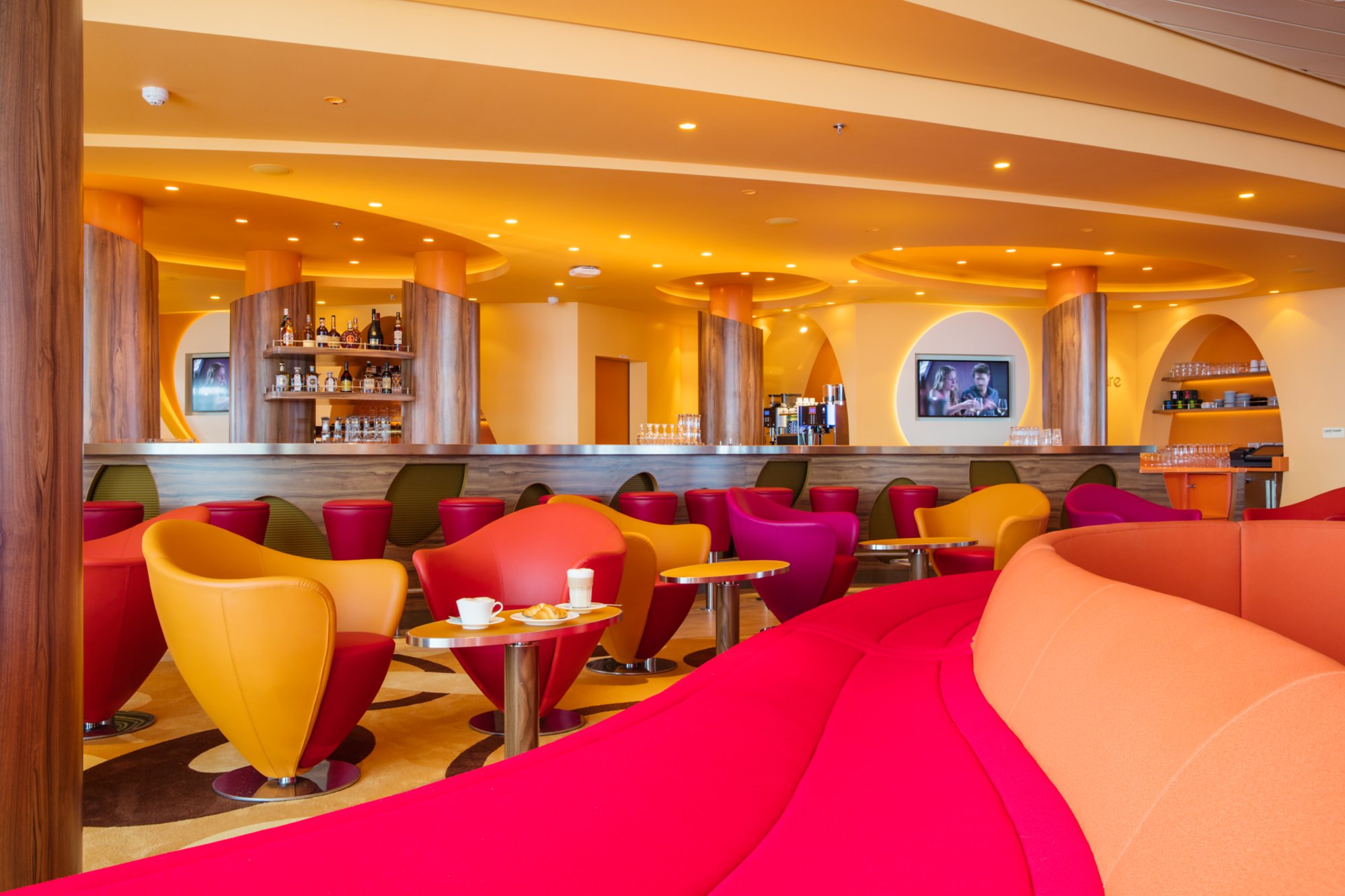 AIDAcosma Restaurants & Bars | Essen & Trinken an Bord