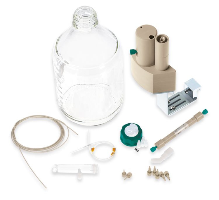 IC equipment: Liquid Handling Station, left | Metrohm