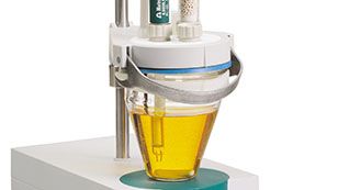 KF Titration - Conditioning the volumetric KF titration cell | Metrohm
